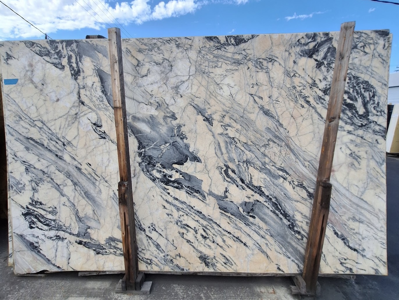 Crystallo Black - Quartzite | Stone Slab Store